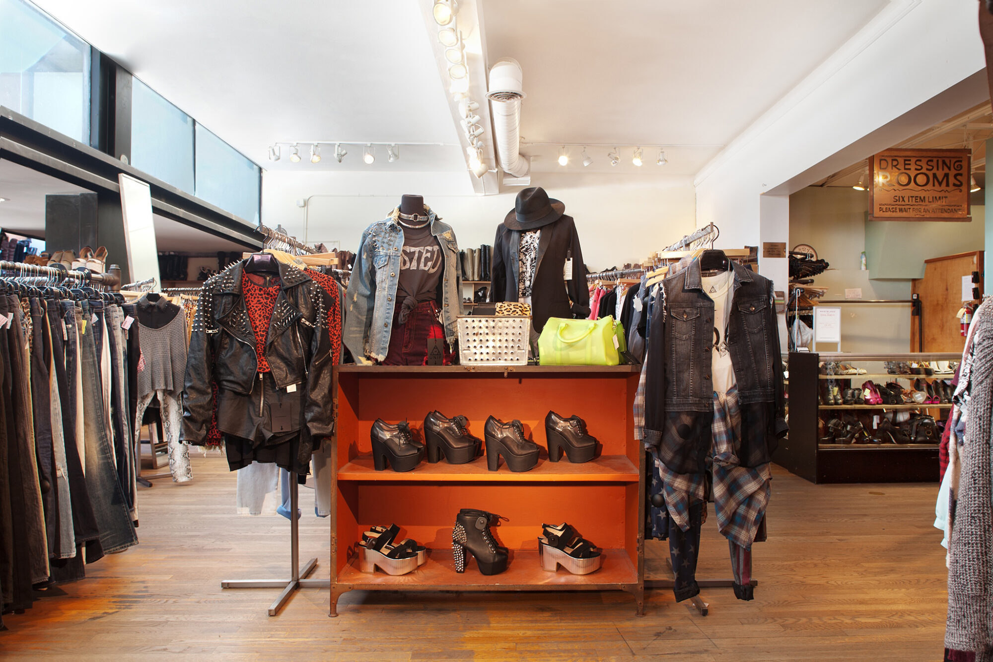 My Favorite Places to Shop for Vintage Clothing - BELLO Mag